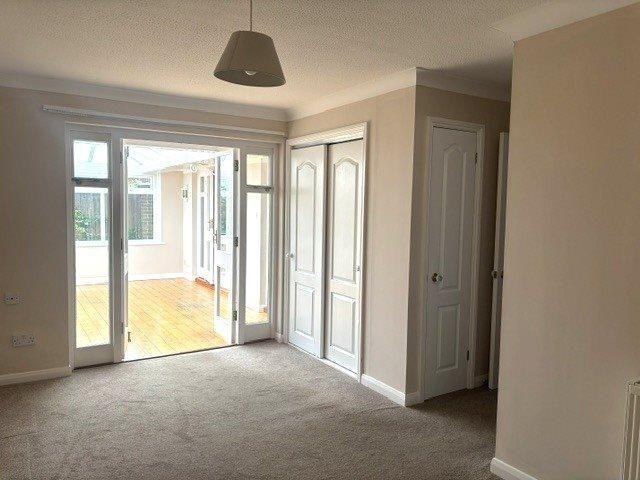 2 bedroom bungalow to rent