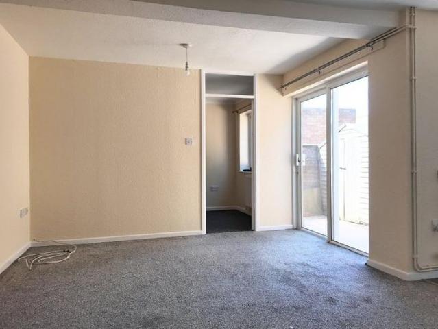 2 bedroom bungalow to rent