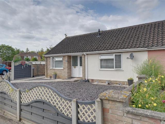 2 bedroom bungalow to rent