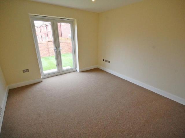 2 bedroom bungalow to rent