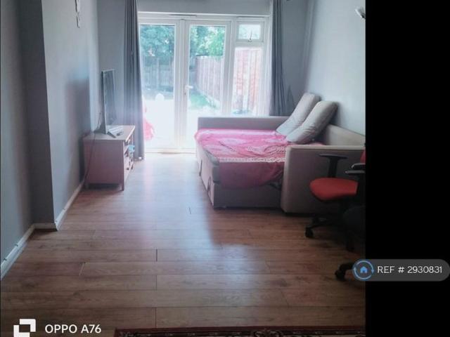 2 bedroom bungalow to rent