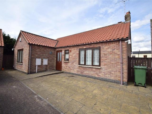 2 bedroom bungalow to rent