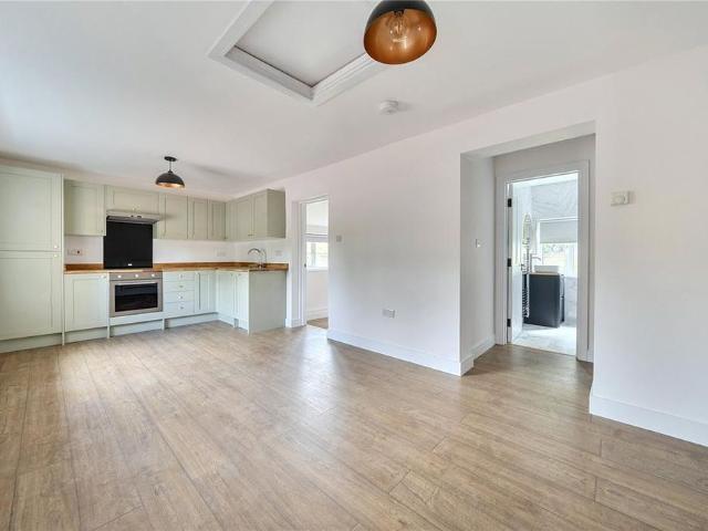2 bedroom bungalow to rent