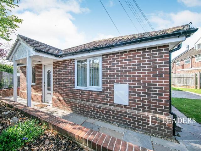 2 bedroom bungalow to rent