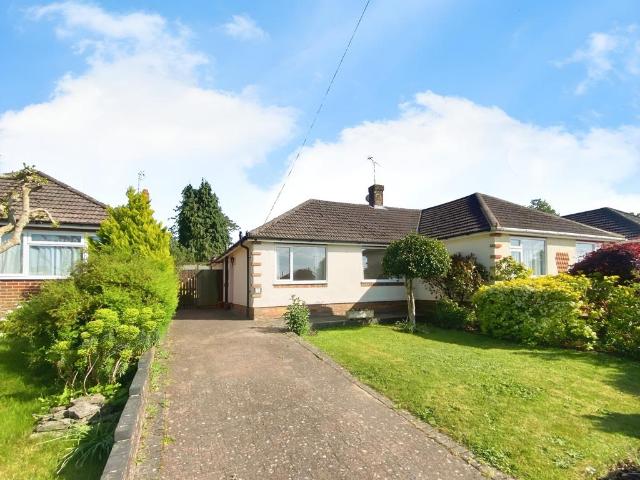 2 bedroom bungalow to rent