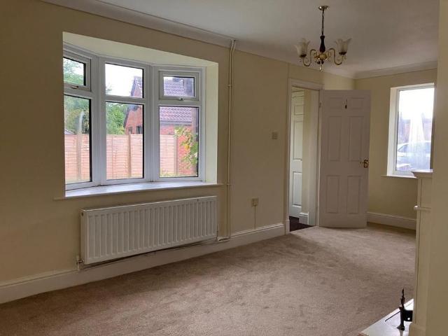 2 bedroom bungalow to rent