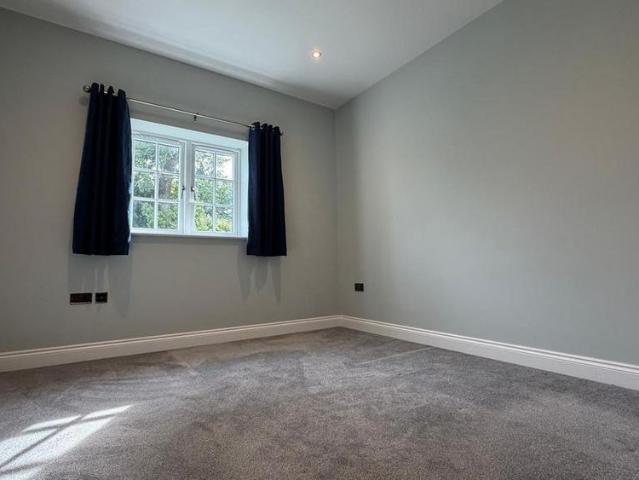 2 bedroom bungalow to rent