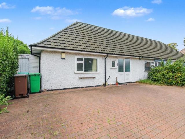 2 bedroom bungalow to rent