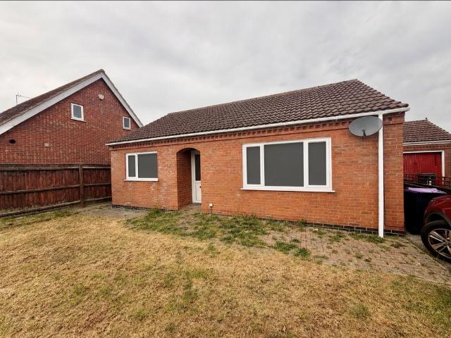 2 bedroom bungalow to rent