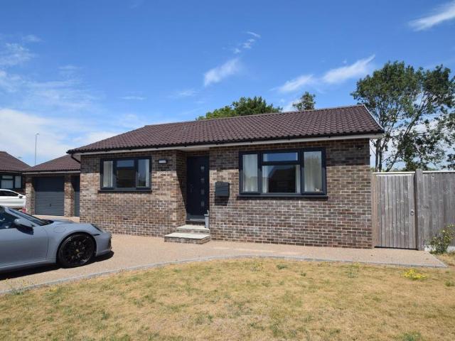 2 bedroom bungalow to rent