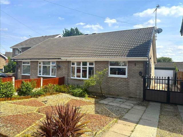2 bedroom bungalow to rent