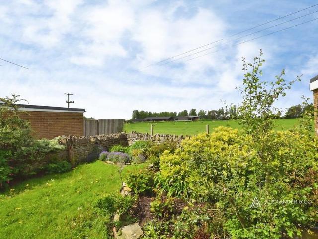 2 bedroom bungalow to rent