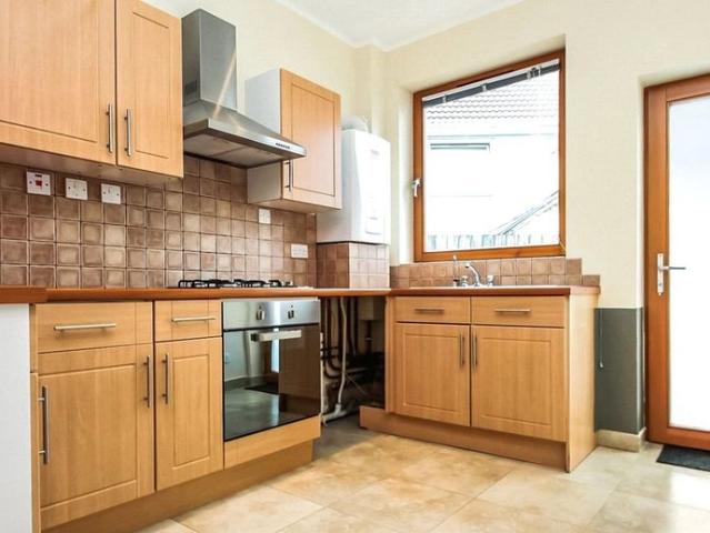 2 bedroom bungalow to rent