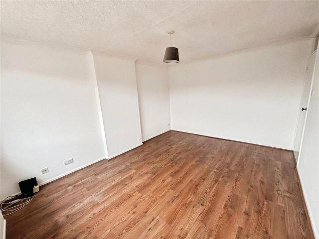 2 bedroom bungalow to rent