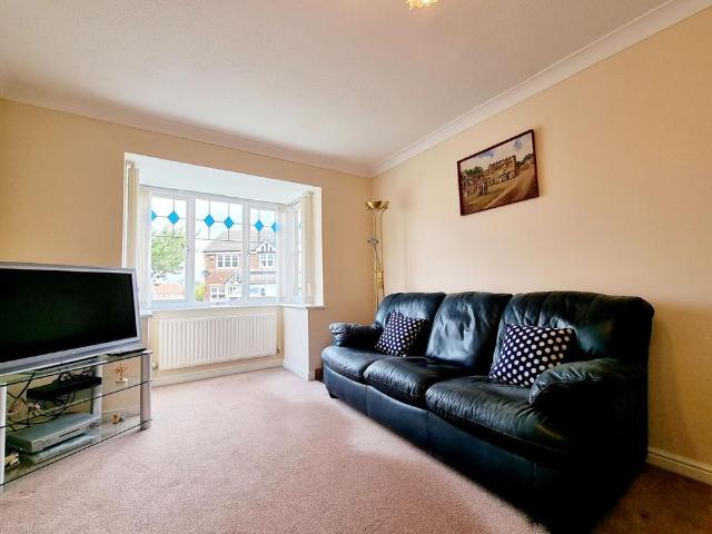 2 bedroom bungalow to rent