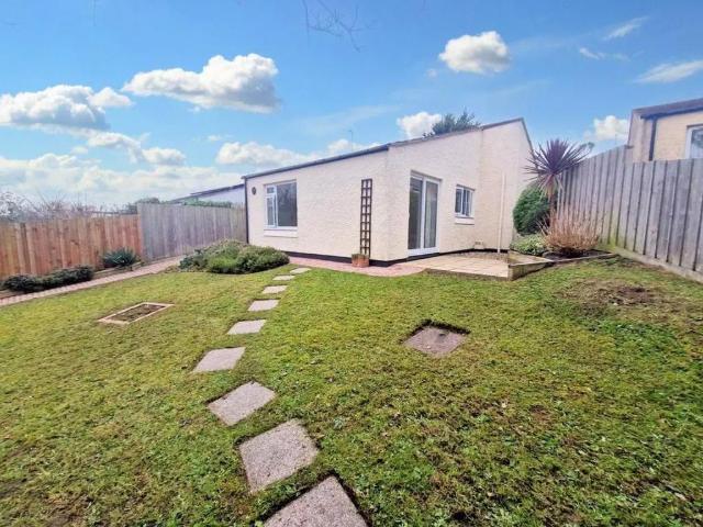 2 bedroom bungalow to rent