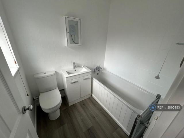 2 bedroom bungalow to rent