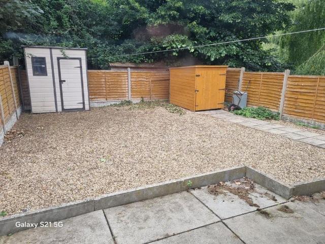 2 bedroom bungalow to rent