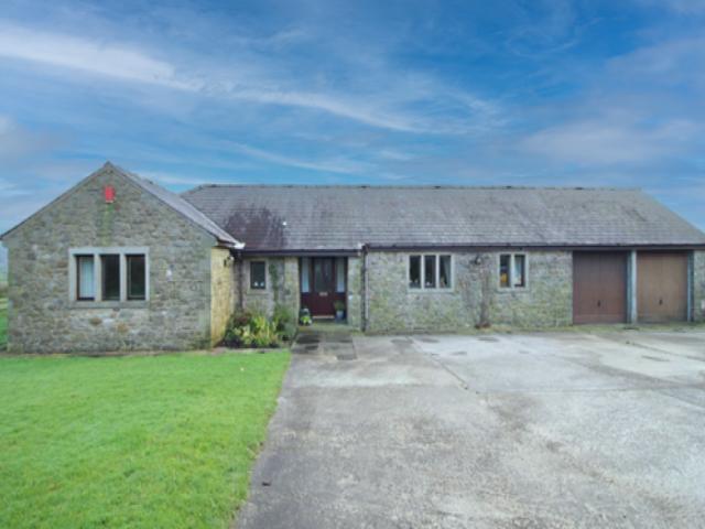 2 bedroom bungalow to rent
