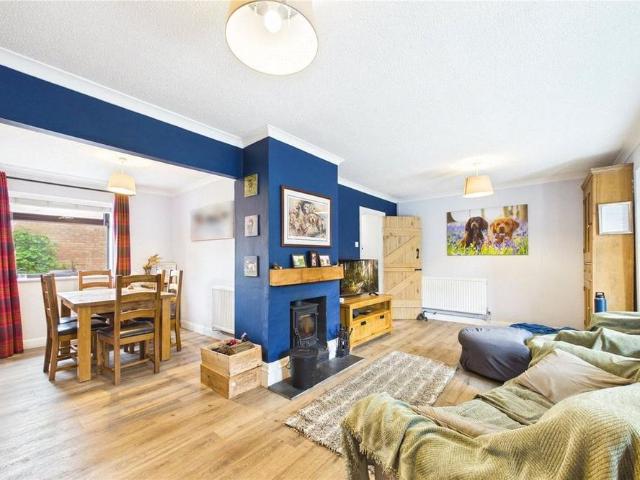 2 bedroom bungalow to rent