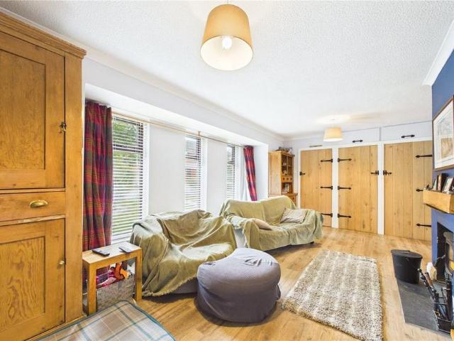 2 bedroom bungalow to rent