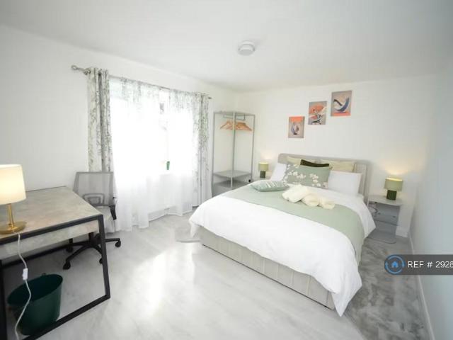 2 bedroom bungalow to rent