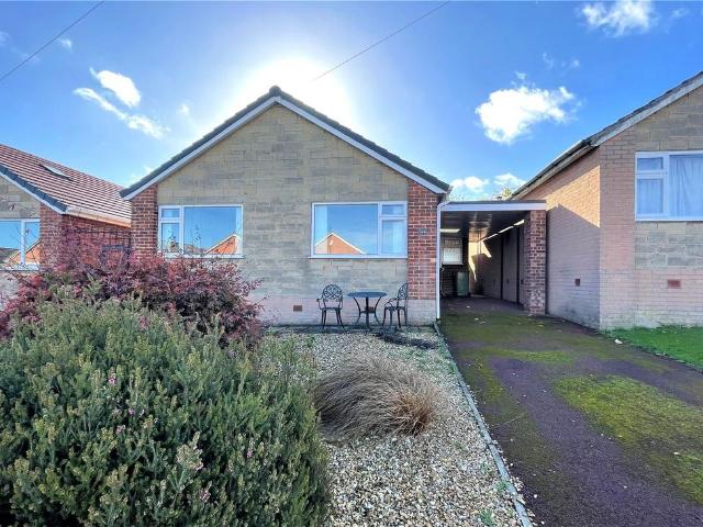 2 bedroom bungalow to rent