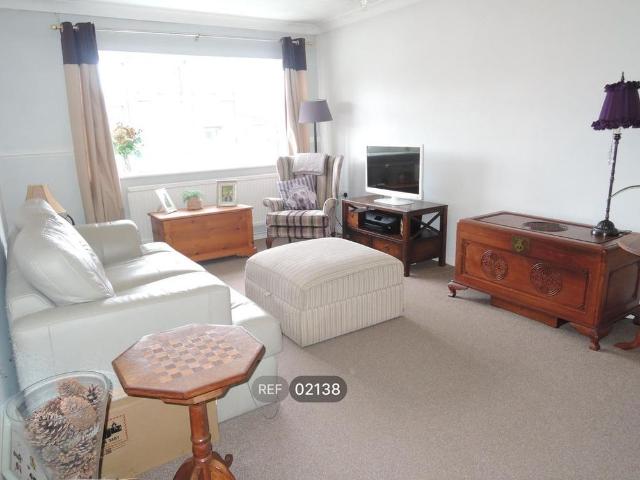 2 bedroom bungalow to rent