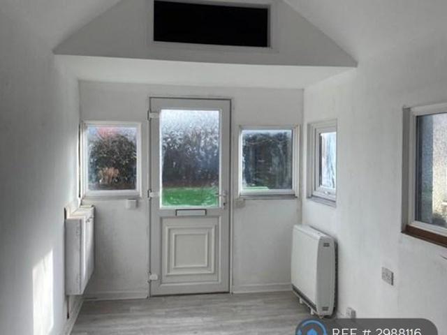 2 bedroom bungalow to rent