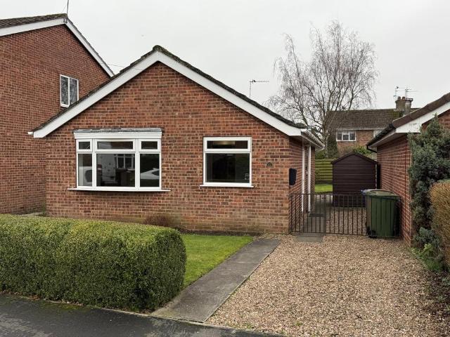 2 bedroom bungalow to rent