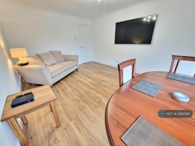 2 bedroom bungalow to rent