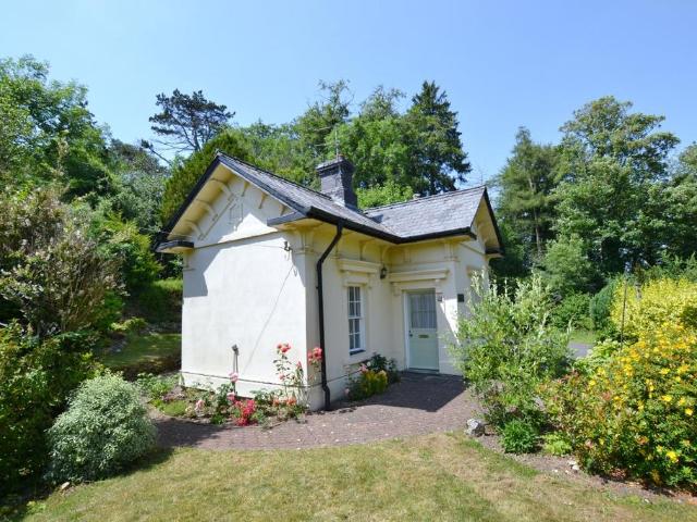 2 bedroom bungalow to rent