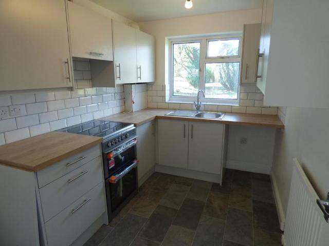 2 bedroom bungalow to rent