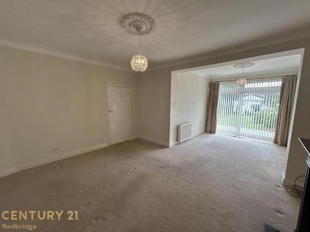 2 bedroom bungalow to rent