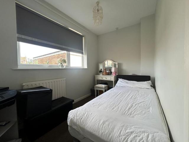 2 bedroom bungalow to rent