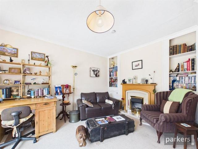 2 bedroom bungalow to rent