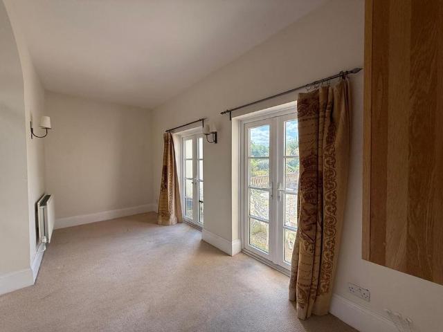 2 bedroom bungalow to rent