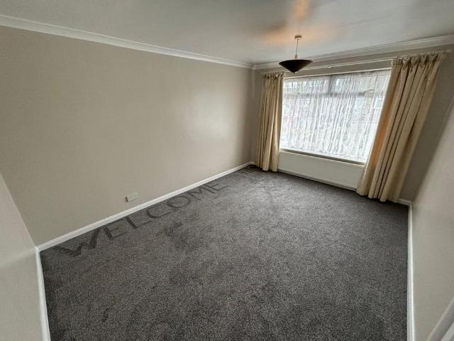 2 bedroom bungalow to rent