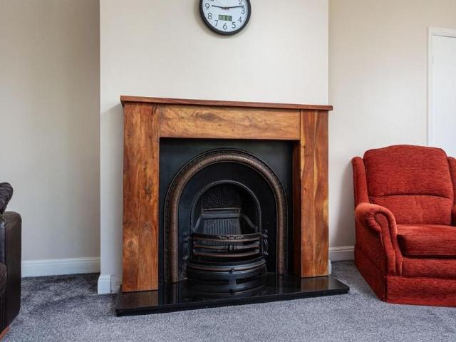 2 bedroom bungalow to rent