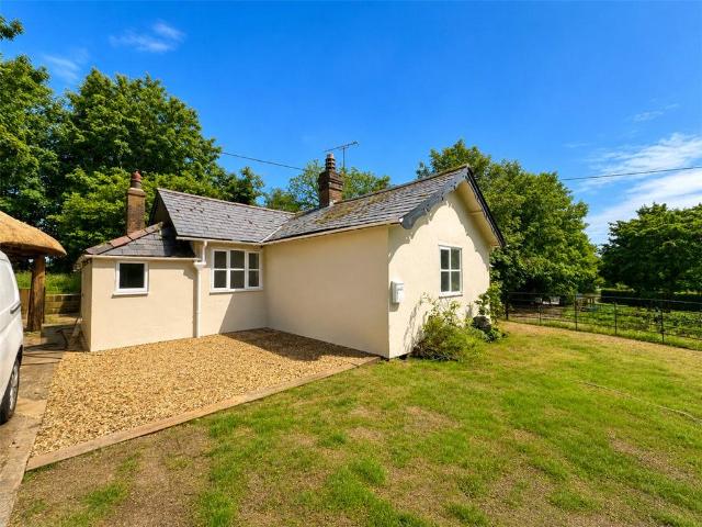 2 bedroom bungalow to rent