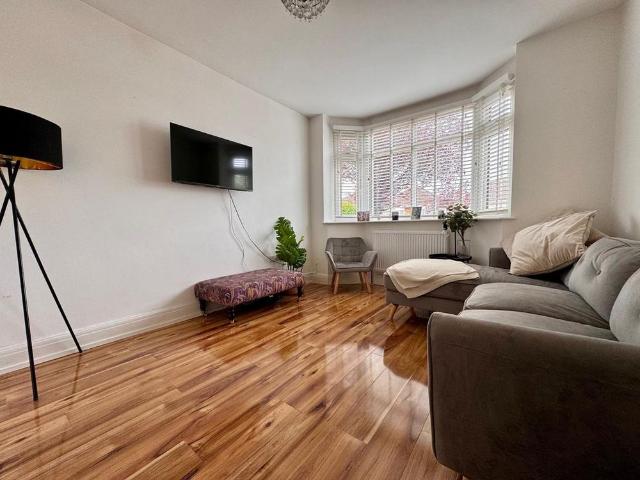 2 bedroom bungalow to rent