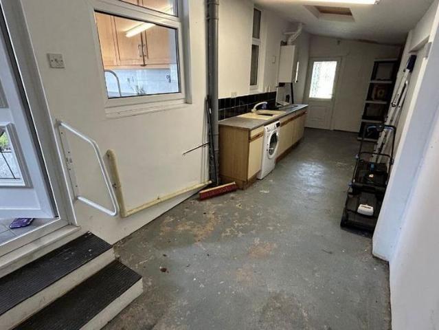 2 bedroom bungalow to rent