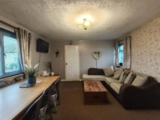 2 bedroom bungalow to rent