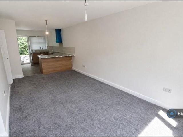 2 bedroom bungalow to rent