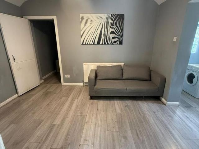 2 bedroom bungalow to rent