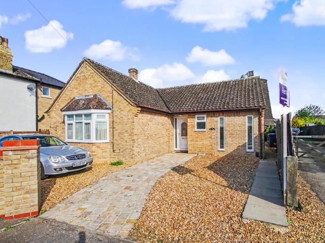 2 bedroom bungalow to rent