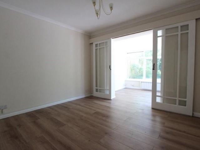 2 bedroom bungalow to rent