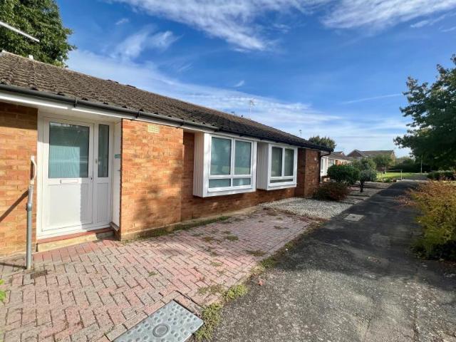 2 bedroom bungalow to rent