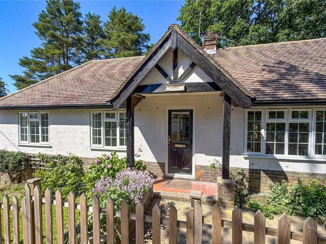 2 bedroom bungalow to rent