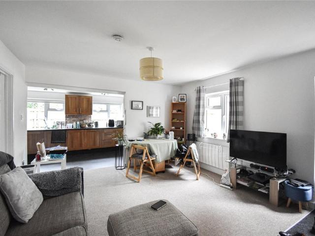 2 bedroom bungalow to rent